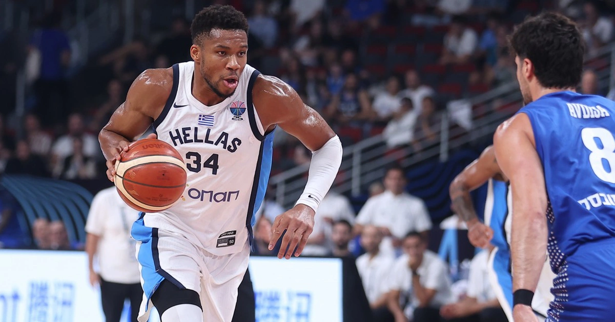 Eurobasket 2025: To εκπληκτικό κάρφωμα του Αντετοκούνμπο στο Ελλάδα ...